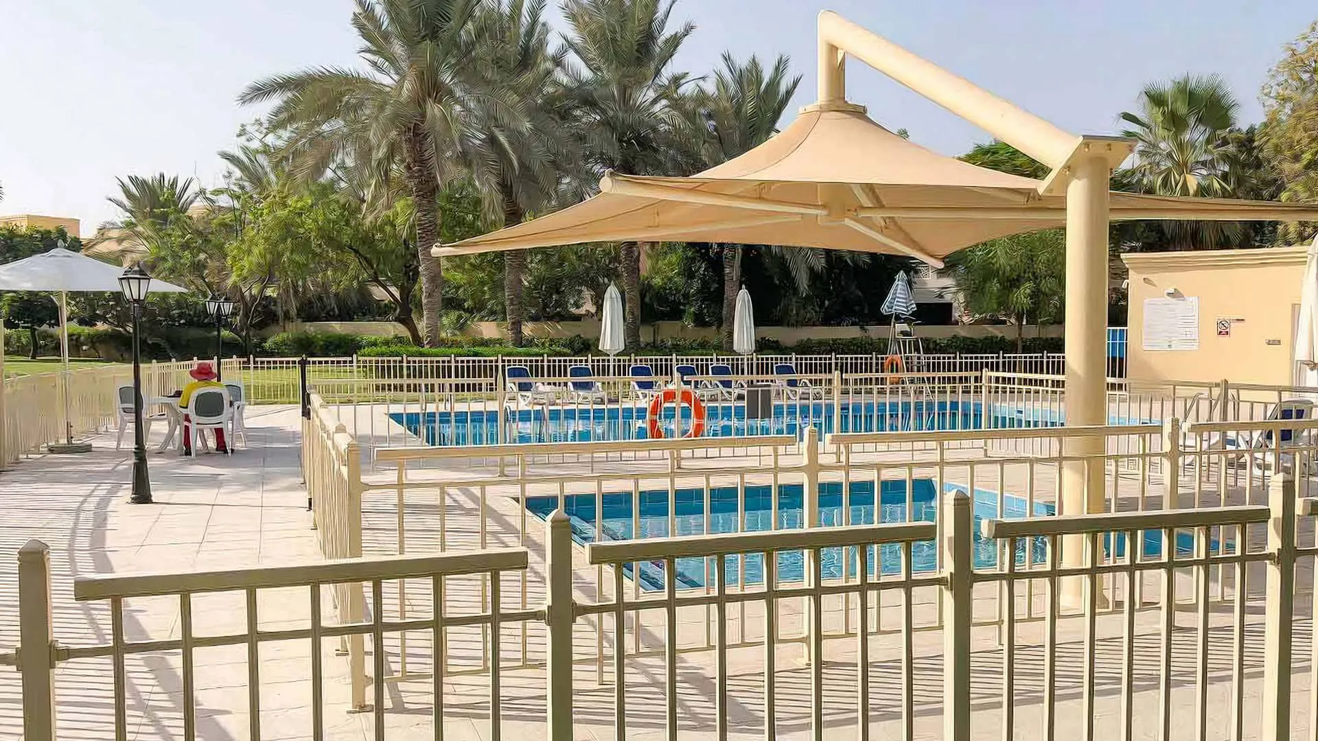 Meadows, Dubai, UAE: prices, descriptions, types of real estate | Ax ...